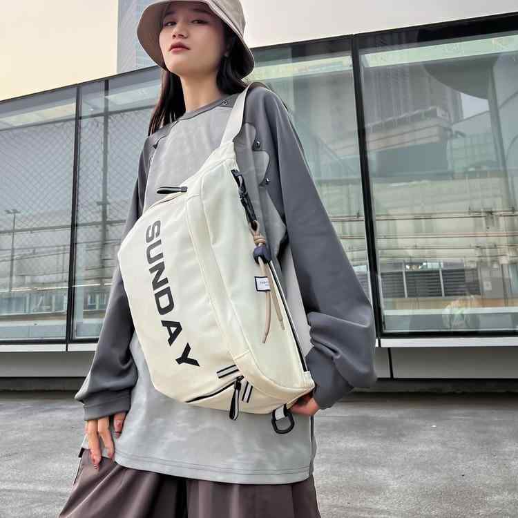 ボディバッグ ショルダーバッグ 多機能 ウエストポーチ 斜めがけ 鞄 カバン 旅行用 普段使い