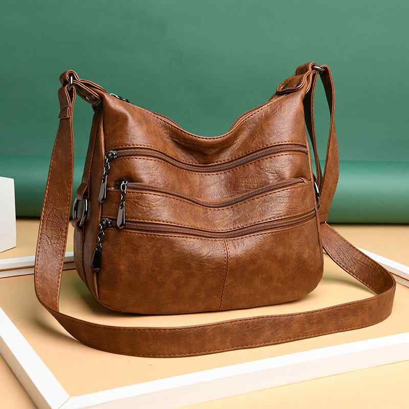 バッグ レディース 鞄 大容量 ショルダーバッグ 斜めがけ 柔らかい レザー 通勤用 普段使い お母さん ママ アイボリー ブラック系