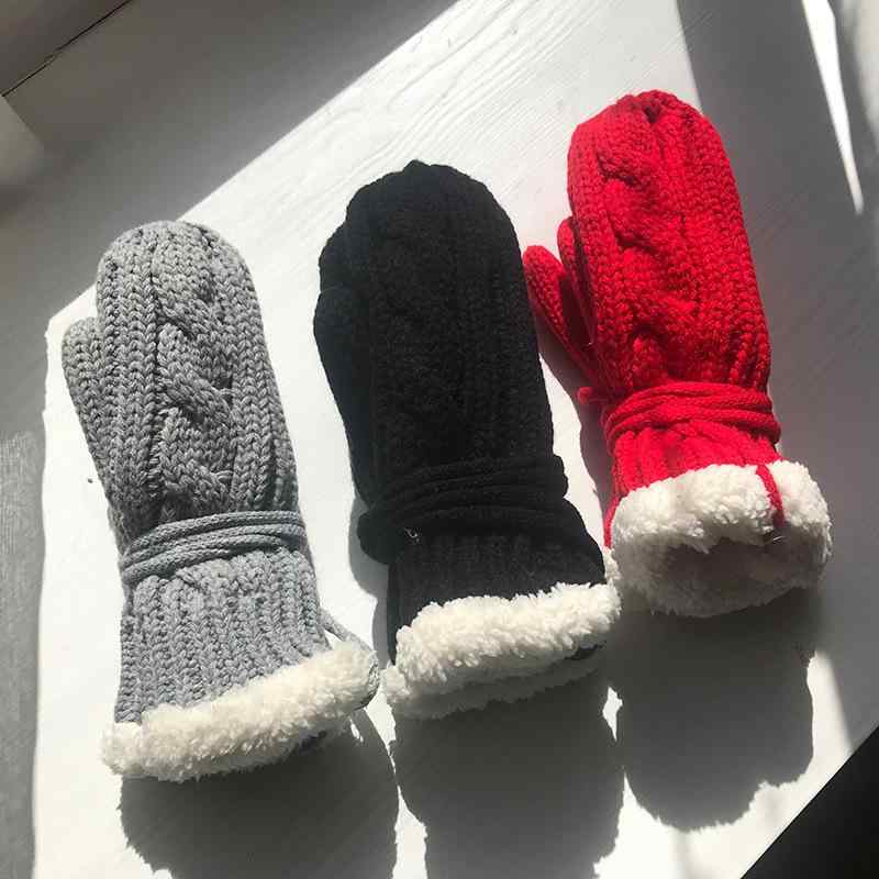 2手袋 レディース ニット ミトン 秋冬 毛糸 縄編み 紐付き あったか 厚手 かわいい 冷え対策 防寒 通勤 通学 プレゼント ギフト