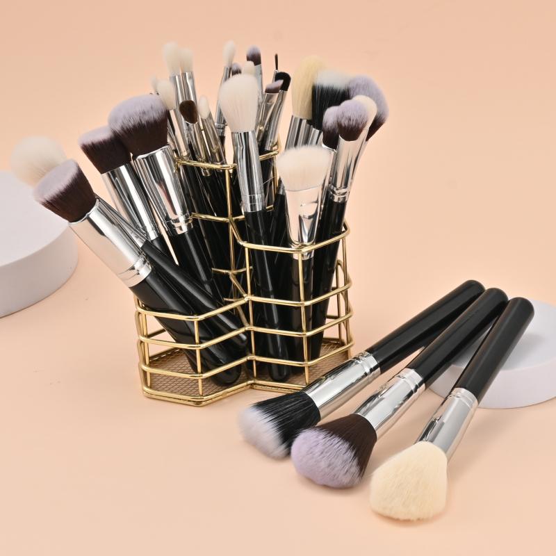 メイクブラシ 30本セット 動物毛 アイシャドウブラシ ノーズシャドウブラシ 豪華 メイクアップアーティスト 携帯用 ブラシセット・カテゴリ: 化粧ブラシセット・インポート: 否・ブラシ数: 30本・ブラシ素材: 動物毛・ブラシケース: 袋...