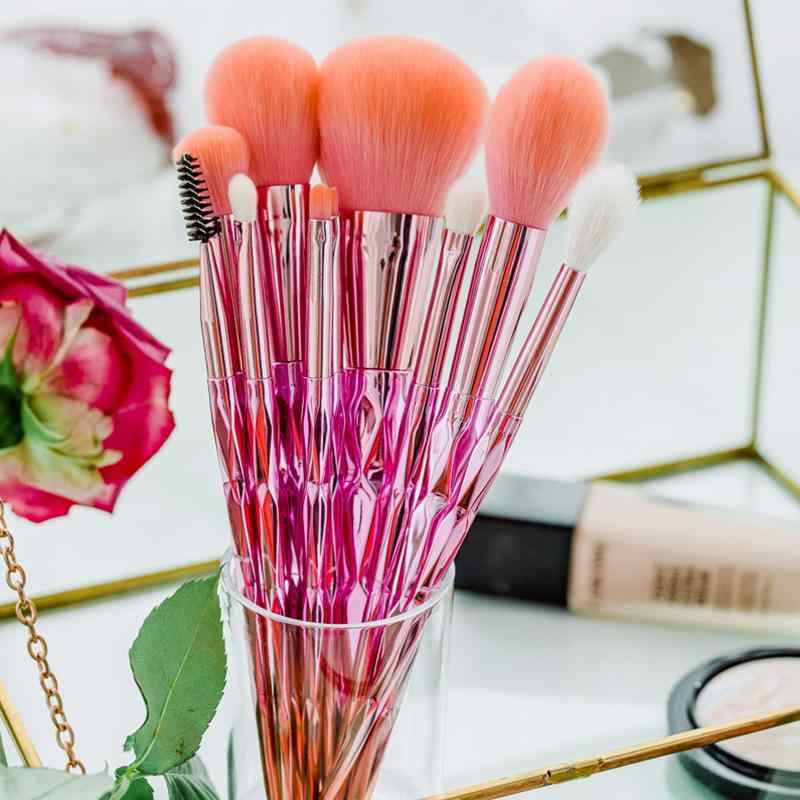 メイクブラシ 10本セット 動物毛風 フェイスブラシ シェーディングブラシ パウダーブラシ チークブラシ 化粧ブラシ・カテゴリ: 化粧ブラシ・ブラシ本数: 10本・ブラシ材質: 細光鋒羊毛・柄材質: プラスチック・柄仕様: 長柄・毛丈: 3...