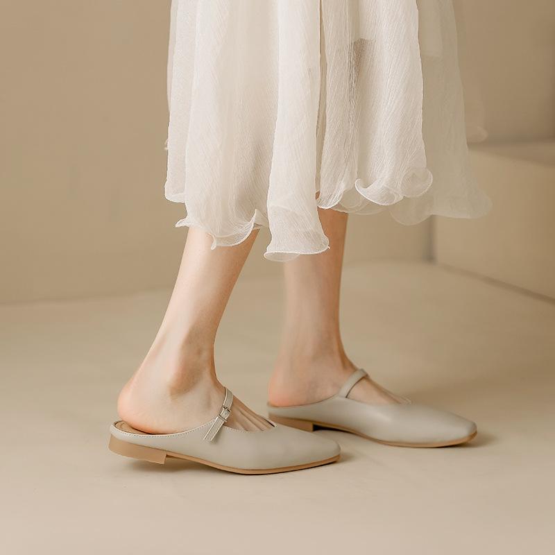 サンダル レディース フラット 革 ミュール スリッパ つっかけ ぺたんこ 歩きやすい 痛くなりにくい 外履き 普段使い 旅行 おしゃれ かわいい・製品カテゴリ: サンダル・対象年齢: 大人・スタイル: カジュアル・靴の甲材: 牛革・靴底素...