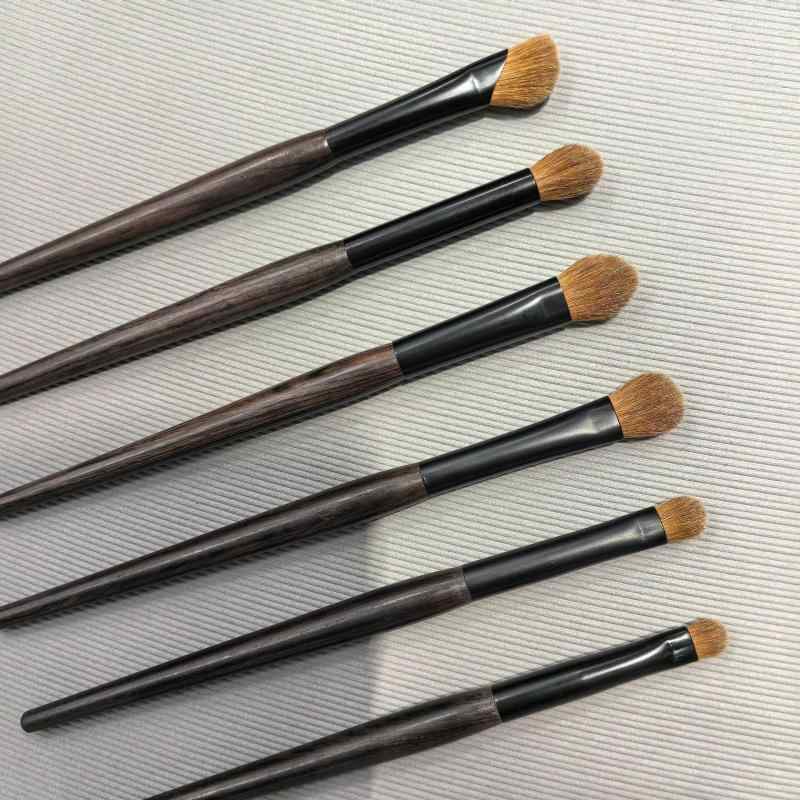 アイシャドウブラシ 黄色オオカミ毛 暈染ブラシ 細部ブラシ 動物毛 黒檀シリーズ アイメイク