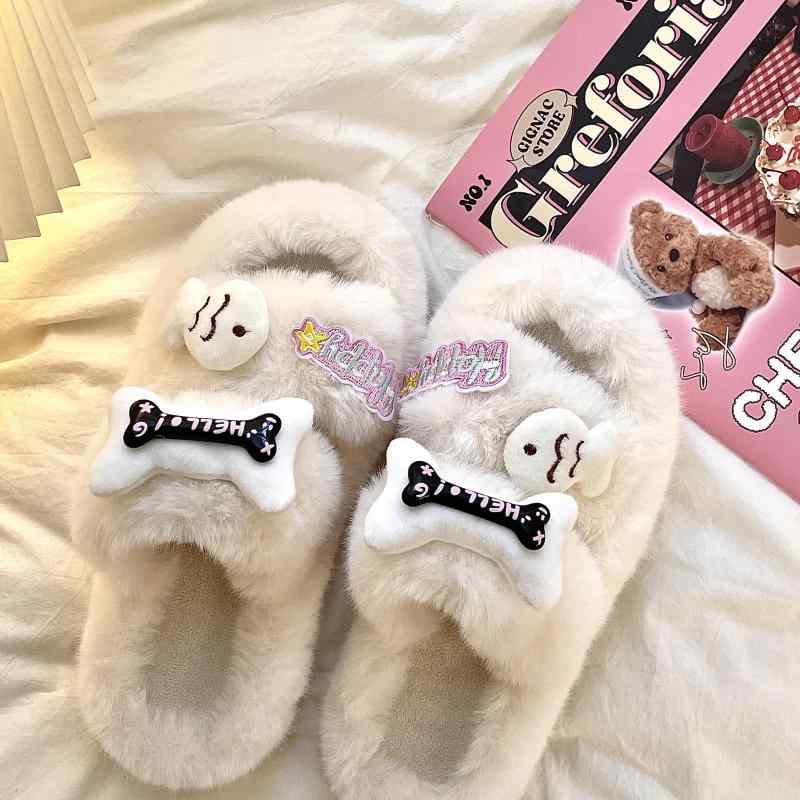 サンダル レディース ファー 軽量 フラット スリッパ 外履き 魚の骨 配飾 かわいい 普段使い 部屋履き ルームシューズ・製品カテゴリ: 套趾・靴の表面素材: PU・靴底の素材: ゴム・内側の素材: PU・靴のつま先の形状: ラウンドトゥ...