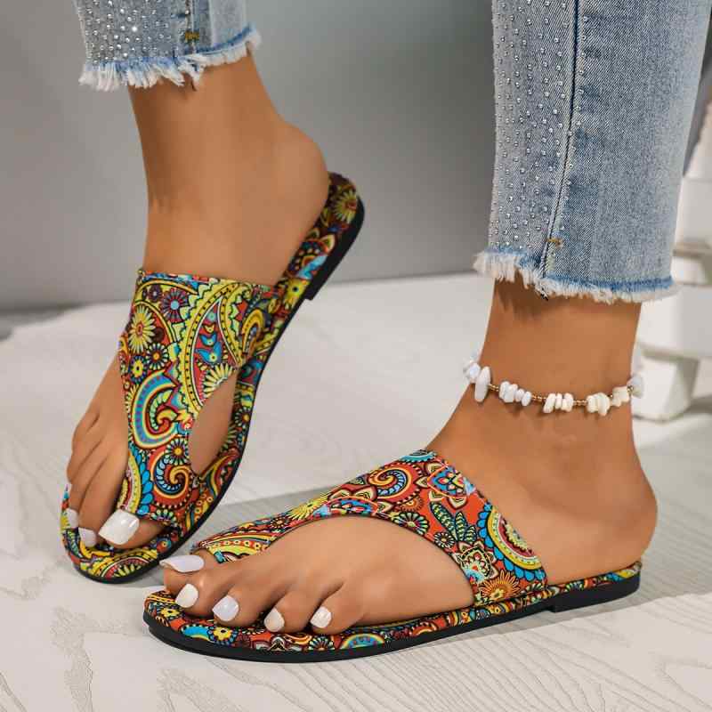 サンダル レディース 大きいサイズ エスニック調 フラットソール プリント ローマ風 サンダル 歩きやすい 普段使い