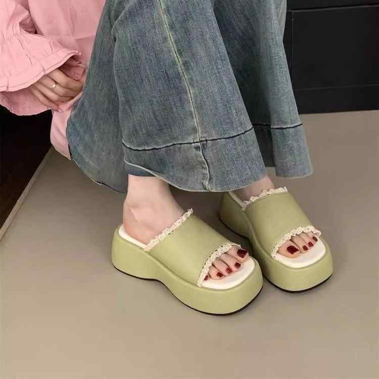 サンダル レディース 春夏 フラットサンダル スクエアトゥ 外履き 普段使い かわいい おしゃれ 歩きやすい スカートに合う