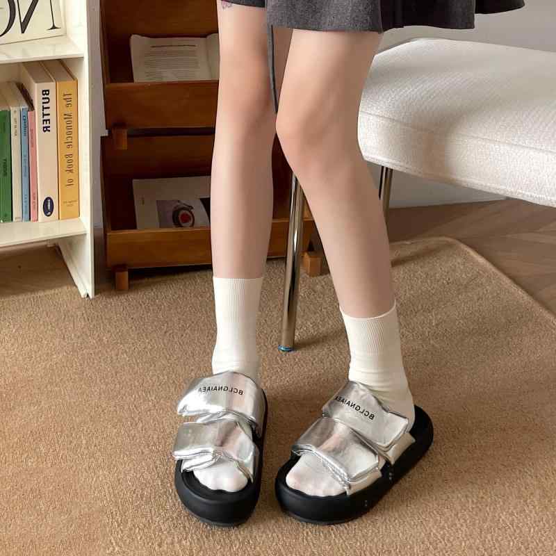 サンダル レディース 厚底 小柄 春夏 スポーティー 普段使い 快適