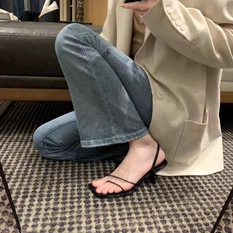 サンダル レディース 革 スクエアトゥ 細ストラップ ヒール 2way ミュール