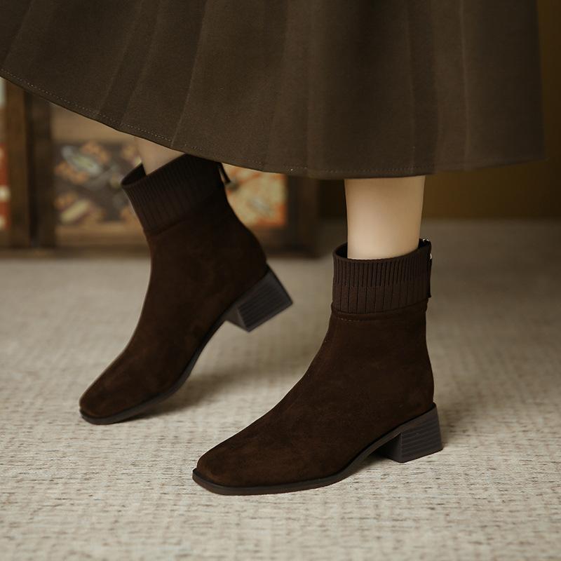 ブーツ レディース 秋冬 ニット 切り替え ベルベット調 太ヒール チャンキーヒール ストレッチ 伸縮性 ジッパー ショートブーツ 普段使い お出かけ デート・カテゴリ: 時装靴・適用年齢: 成年・靴の材質: 絨面・靴底の材質: ゴム・性別...