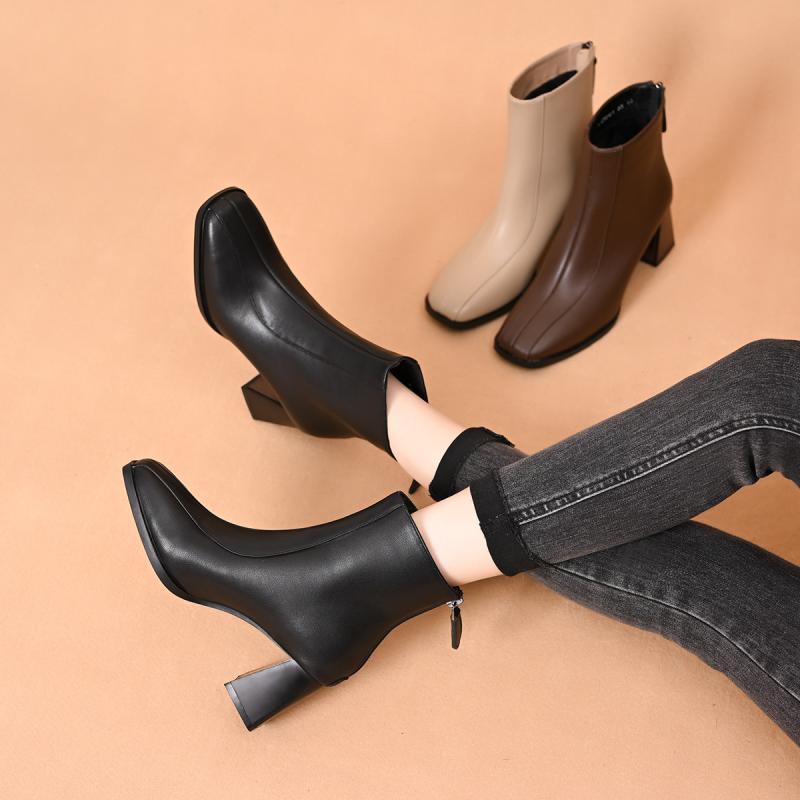 ブーツ レディース ショートブーツ 厚底 美脚 歩きやすい 疲れにくい チャンキーヒール 太ヒール カジュアル 秋冬 スタイルアップ 黒 ブラック・対象年齢: 大人・アッパー素材: 合成PU・ソール素材: ゴム・対象: 女性・・つま先の形状...