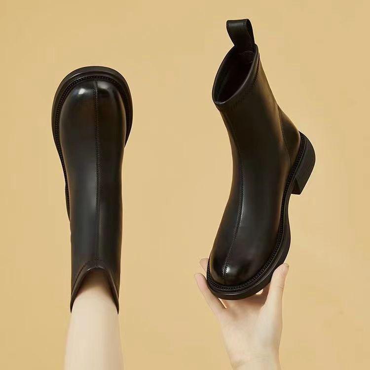 ブーツ レディース 秋冬 韓国 ショートブーツ 厚底 ラウンドトゥ ジッパー 太ヒール あったか・カテゴリ: ブーツ・対象年齢: 成年・スタイル: カジュアル・つま先の形状: ラウンドトゥ・ヒールの形状: フラットヒール・ヒールの高さ: 低...