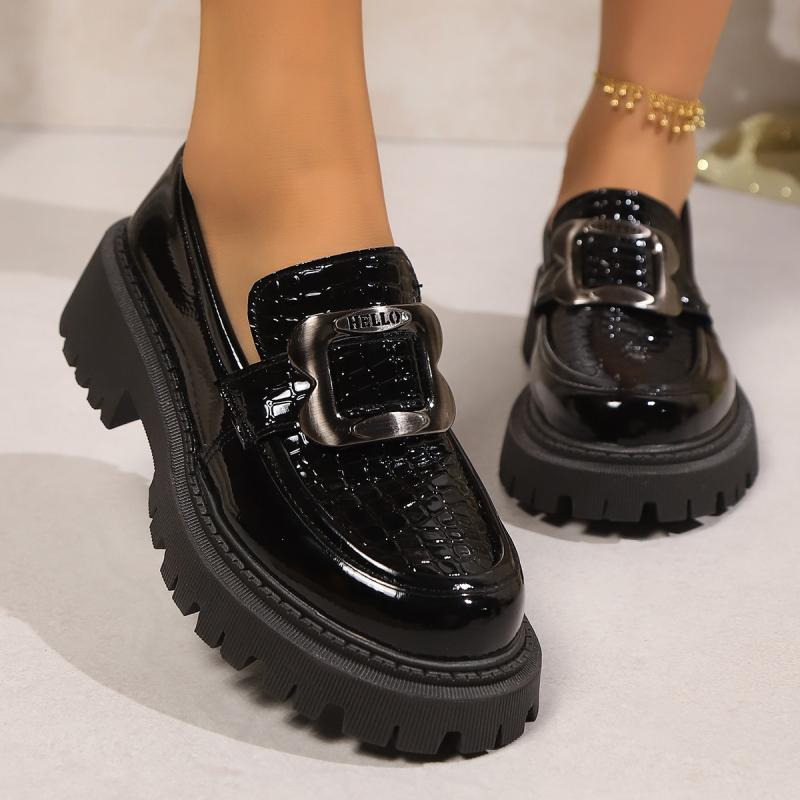 ローファー レディース 大きいサイズ 厚底 スニーカー スリッポン カジュアル 普段使い 通勤 通学 美脚 脚長効果 スタイルアップ 歩きやすい 履きやすい 黒 白 春夏 秋冬