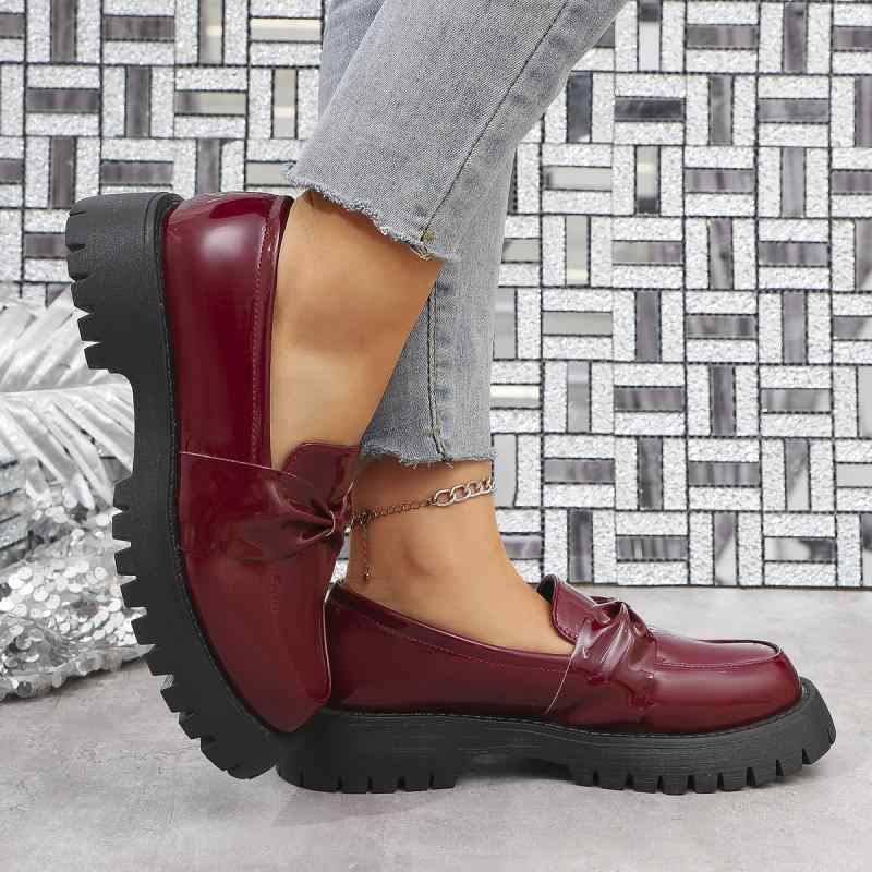 ローファー レディース 大きいサイズ 春夏 エナメル 蝶結び メリージェーンシューズ カジュアルシューズ 婦人靴 かわいい 普段使い