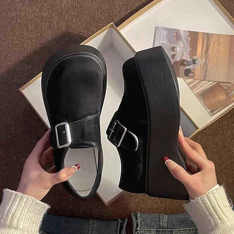 靴 レディース 厚底 疲れない 歩きやすい 痛くない ローファー ブリティッシュ スタイル ラウンドトゥ カジュアル 春夏秋冬 レトロ 美脚 身長アップ 小柄 韓国風