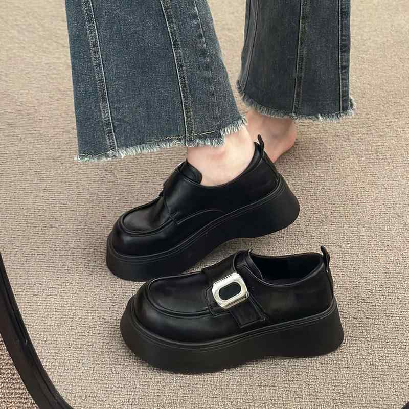 靴 レディース ローファー 厚底 春夏 レザーシューズ レトロ かわいい ブラウン タッセル付き おしゃれ カジュアル 普段使い