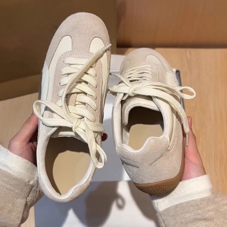 スニーカー レディース 婦人靴 真皮 レザー ソフト ローヒール 紐 疲れない 歩きやすい 普段使い レトロ ドイツ軍 トレーニング 白 ホワイト 通勤 通学