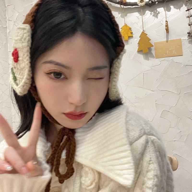 2イヤーマフ レディース 手編み 花柄 かわいい 秋冬 防寒 保温 女の子 ウール ニット あったか 耳当て 耳カバー