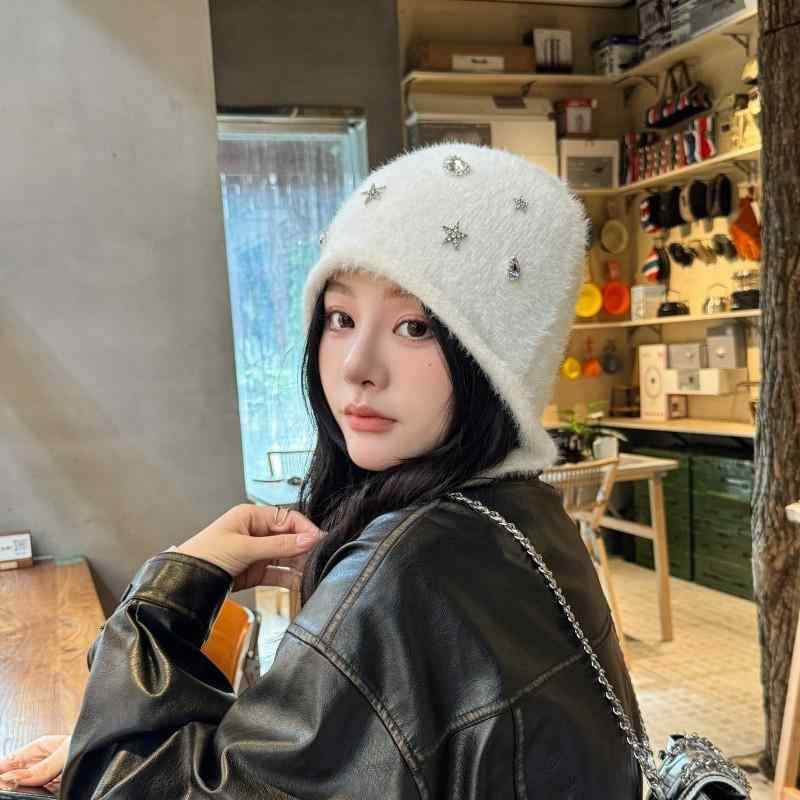 ニット帽子 秋冬 手編み ジルコニア ウール 毛糸帽 ファッション 防寒 韓国風 小顔効果 耳あて付き キャップ かわいい レディース