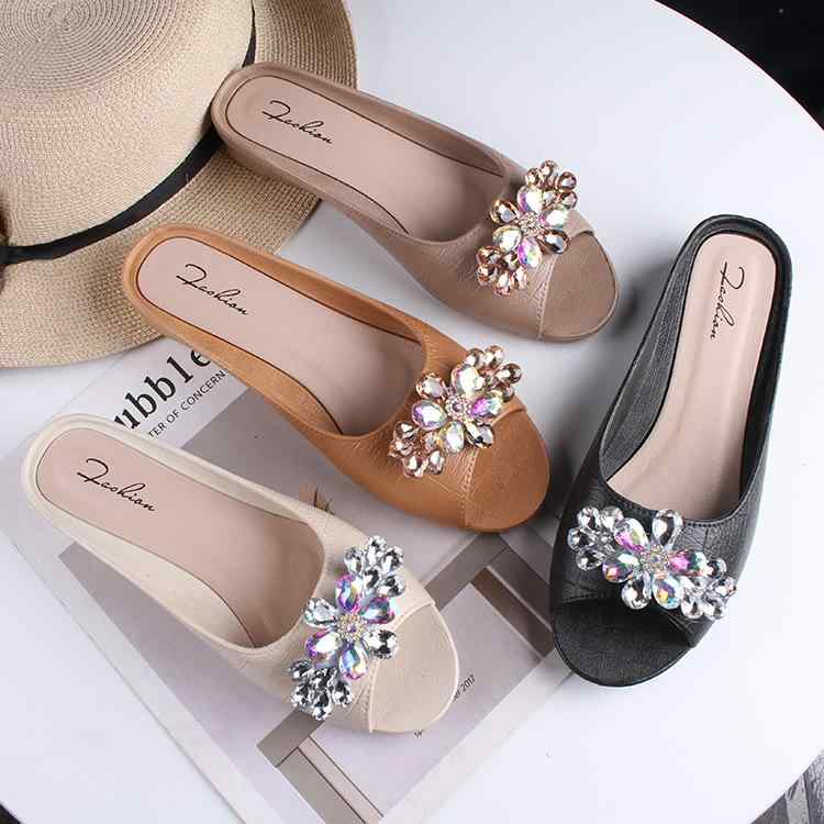 サンダル レディース フラット底 闪钻 花柄 3輪 クッション性 履きやすい 痛くない 歩きやすい 普段使い お出かけ 婦人靴 女性用