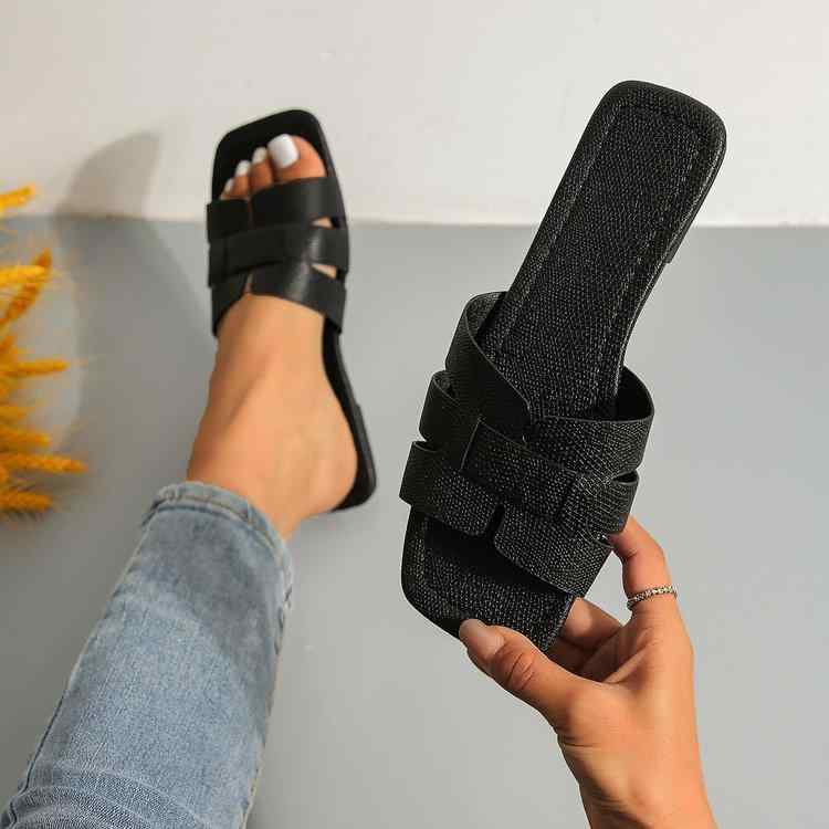 サンダル レディース 大きいサイズ レザー フラット ローヒール ビーチ スリッパ 歩きやすい 疲れない カジュアル 東南アジア リゾート・カテゴリ: サンダル・対象年齢: 成年・スタイル: カジュアル・流行の要素: 镂空・アッパー素材: ...