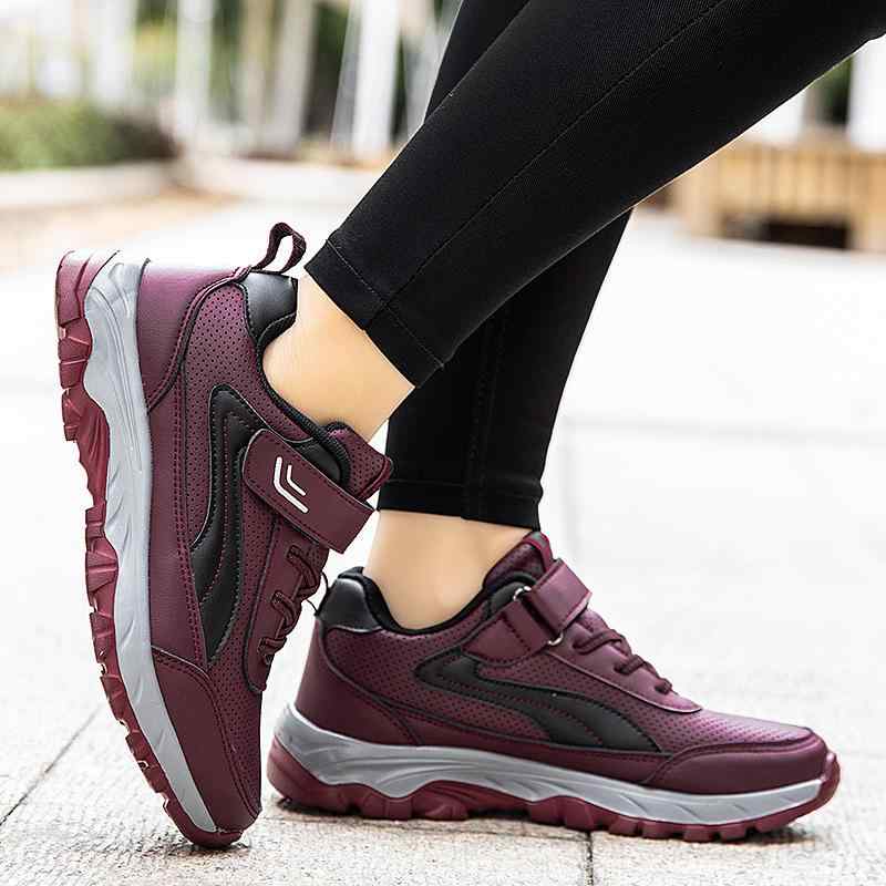 スニーカー レディース 婦人靴 運動靴 春秋 中高齢者向け ソフト底 皮革 軽量 履きやすい 滑り止め 歩きやすい 疲れない mobility 旅行