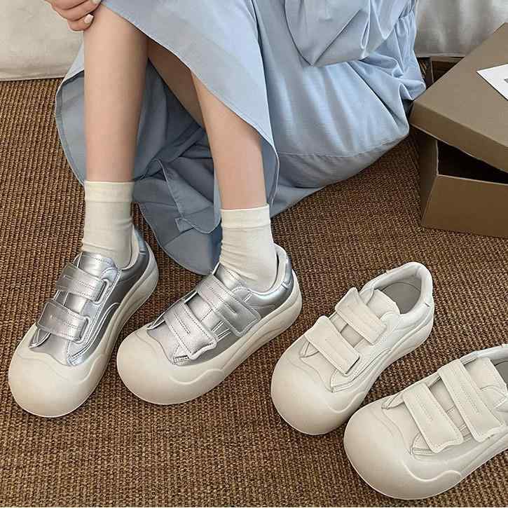 スニーカー レディース 厚底 ローカット 運動靴 スポーツ 普段使い ラウンドトゥ マジックテープ 軽量