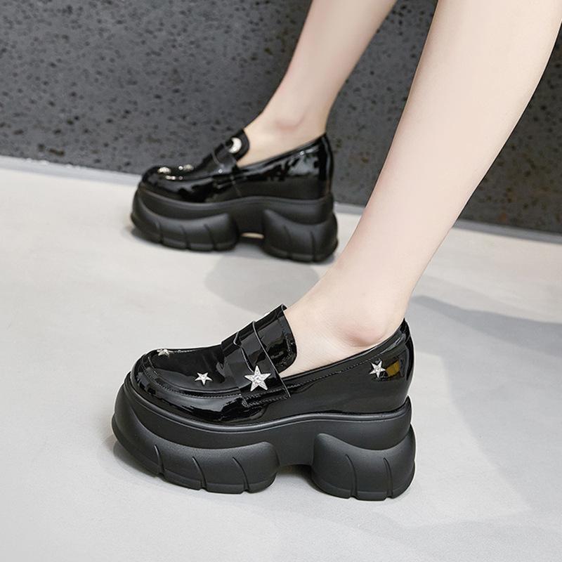 靴 レディース 厚底 ローファー スニーカー 星柄 ファッション 普段使い 伸縮性 歩きやすい 婦人靴 スリッポン 春夏