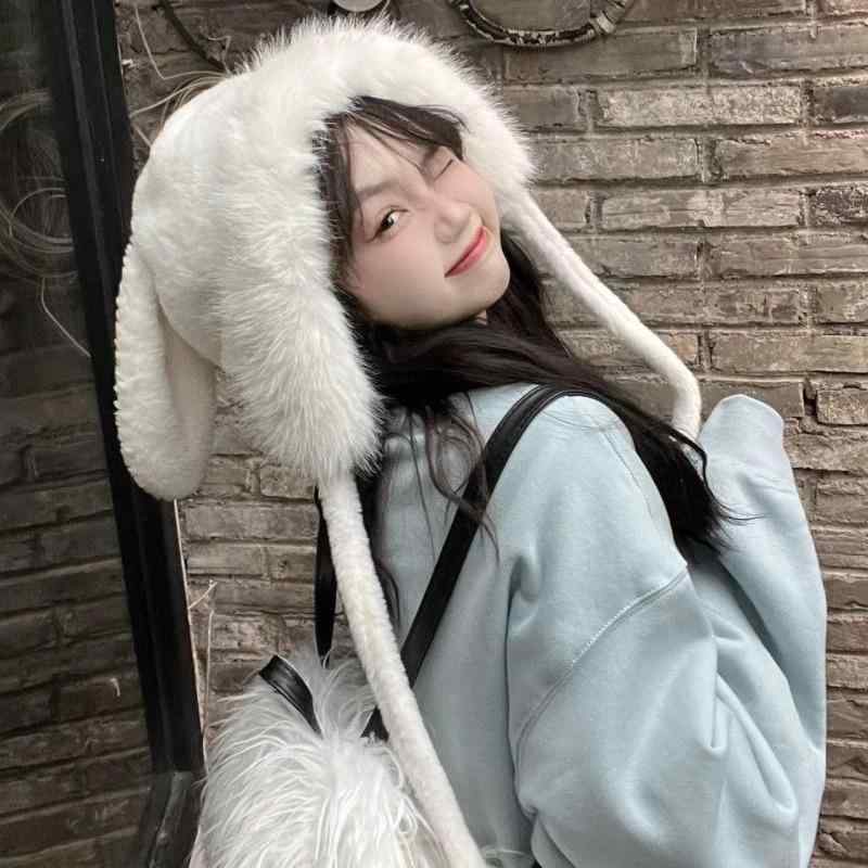 帽子 秋冬 かわいい ウサギ 耳付き 取り外し可能 防寒 小顔効果 ロング巻き髪 ウィッグ 一体型
