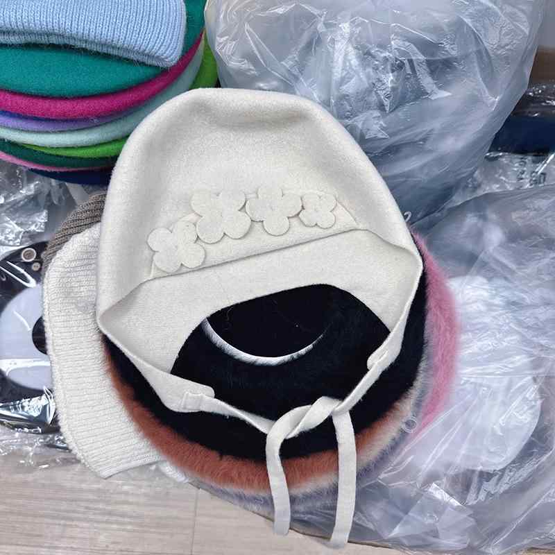 2帽子 レディース 秋冬 手編み 立体 花柄 ウール 混紡 包頭帽子 個性的 紐付き 防寒 イヤーマフ かわいい おしゃれ