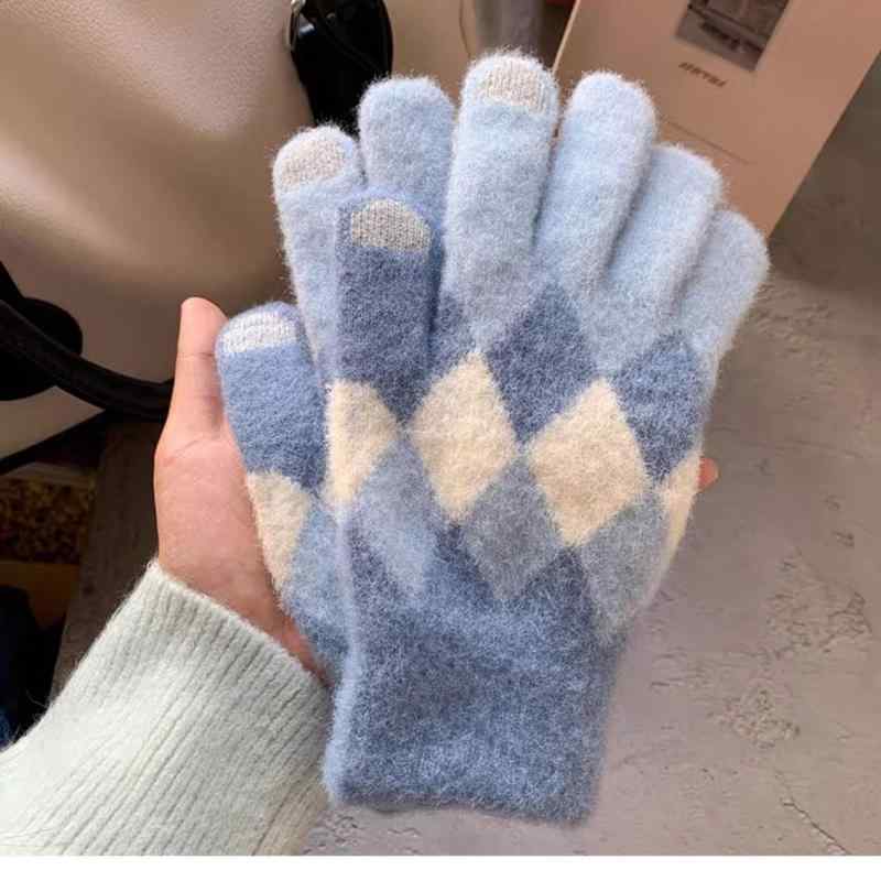 手袋 レディース かわいい 学生 スマホ対応 五本指 ふわふわ チェック柄 秋冬 防寒 暖かい 自転車 バイク 通勤 通学・機能: 保温、防風・スタイル: 分指手袋・色: ピンク, グレー, カーキ, グリーン, ローズレッド, パープル,...