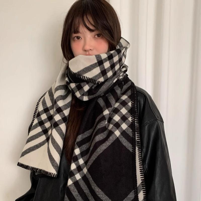 マフラー レディース 秋冬 韓国風 B格子柄 ニット 厚手 ストール ポンチョ 黒 白 縁取り ネックウォーマー 含ウール あったか 暖かい