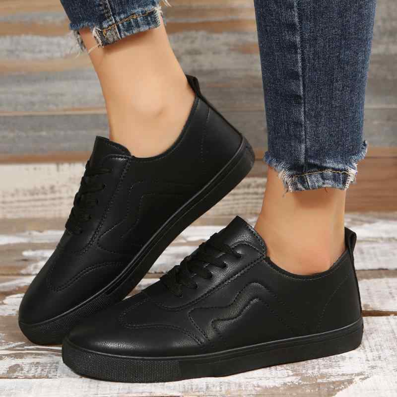 スニーカー レディース 大きいサイズ 春夏 フラット ローカット スリッポン 普段使い 婦人靴 黒 ブラック 滑り止め 履きやすい 歩きやすい カジュアル 運動靴・靴の高さ: 低い・靴底の素材: ゴム・対象: 女性・機能: 摩耗性・柄: 無...