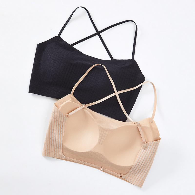 ブラジャー レディース 春夏 薄型 肩紐付き インナー 一体型 固定カップ ノンワイヤー 蒸れにくい・機能: 聚拢,无痕,透气,美背,舒适・货号: D23・主面料成分: 锦纶・面料名称: 锦纶・里料成分: 锦纶/尼龙・里料成分含量: 70%...