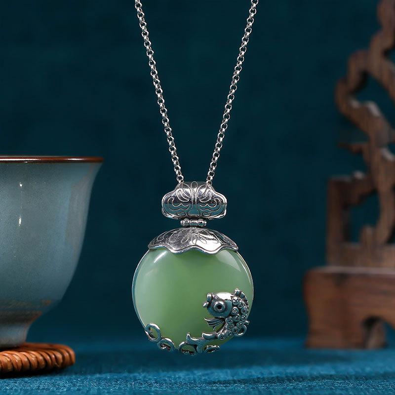 ネックレス レディース 中国風 泰銀 レトロ フィッシュ 仿玉石 ペンダント ラッキーアイテム