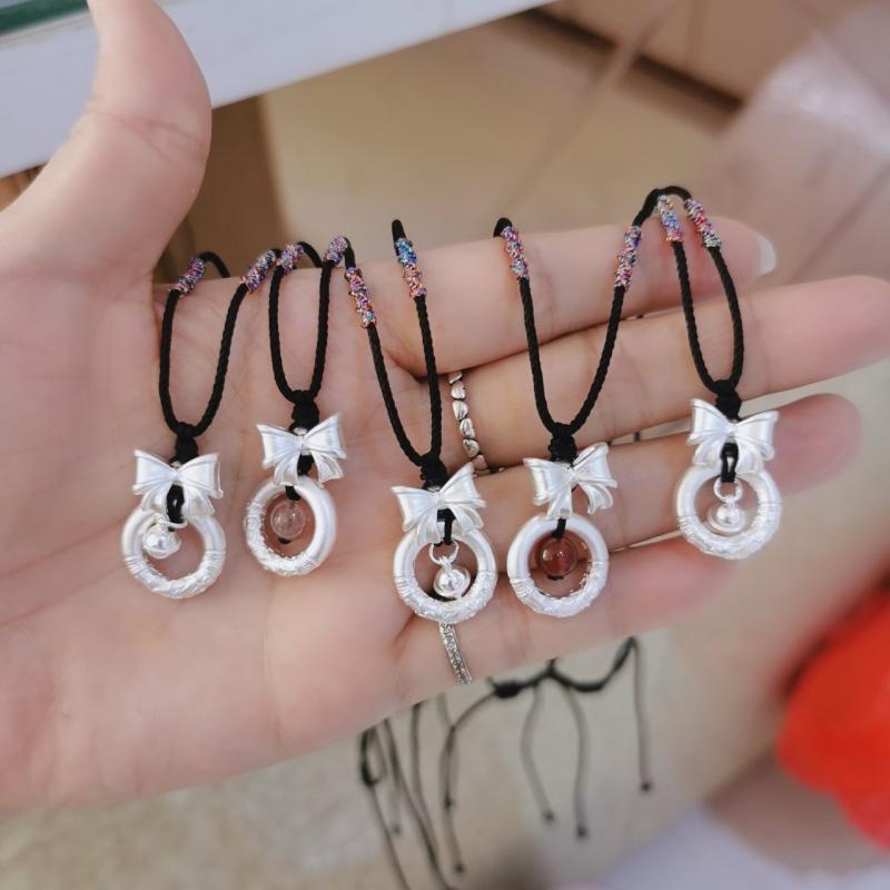 ネックレス レディース シルバー999 バタフライ リボン 鈴 ペンダント アジャスター付き かわいい おしゃれ プレゼント ギフト