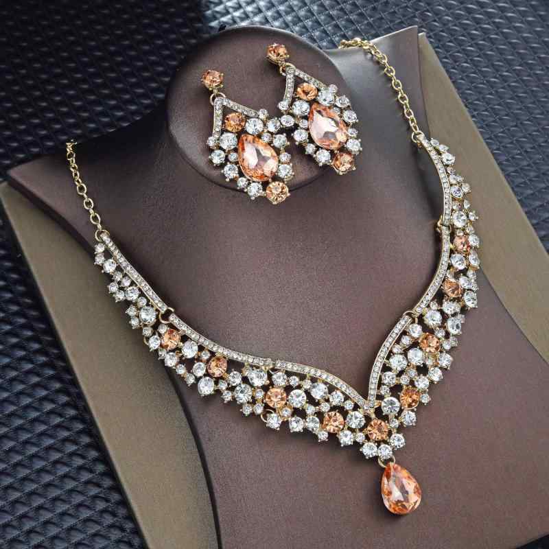 ネックレス イヤリング ブライダルアクセサリー 2点セット ウェディングドレス アクセサリー 精美 ジルコニア 結婚式用 ジュエリー・素材: 合金・処理工芸: 镶钻（象嵌）・造型: 水滴形・チェーンスタイル: 十字链・多層構造: 否・ペンダ...