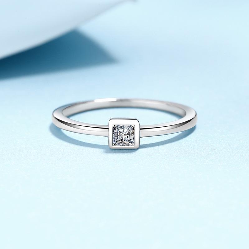 指輪 レディース シルバー925 モアッサナイト スクエア 通勤 フォーマル エレガント 高見え アクセサリー ジュエリー プレゼント ギフト 贈り物 普段使い