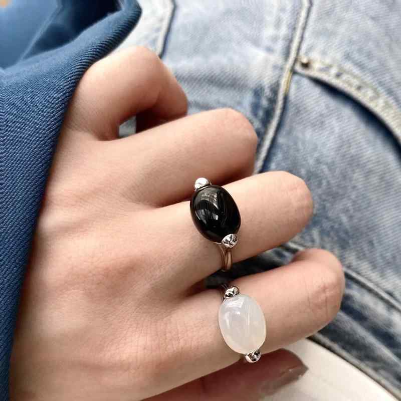 指輪 レディース シルバー925製 オーバル ブラック瑪瑙 白玉髓 おしゃれ 人差し指 リング