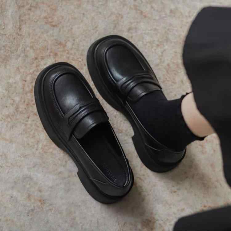 ローファー レディース 秋冬 小さいサイズ 大きいサイズ 履きやすい 歩きやすい 柔らかい ワークシューズ 厚底 ラウンドトゥ カジュアル おしゃれ かわいい 普段使い 通勤 オフィス 旅行 ブラウン系