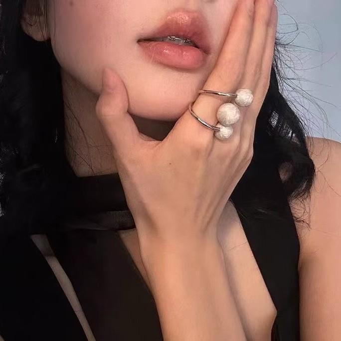 指輪 レディース 白 グレー パール 上品 高級感 ファッション 個性 オープンリング リング