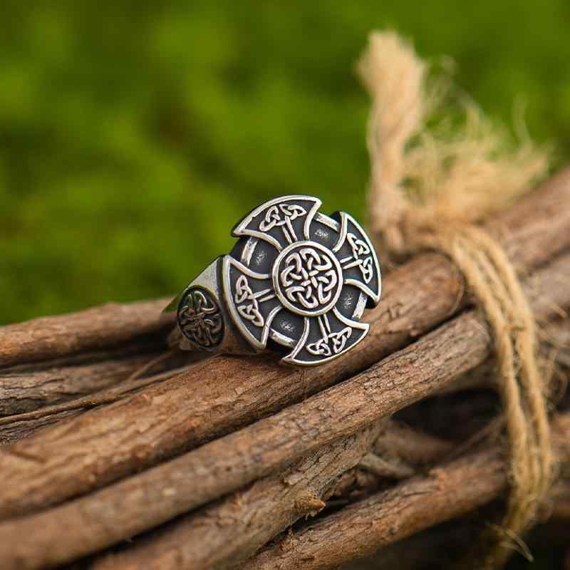 2指輪 メンズ 十字架 リング 合金 彫刻 トライアングル ノット 軽奢 アクセサリー ファッション 人差し指