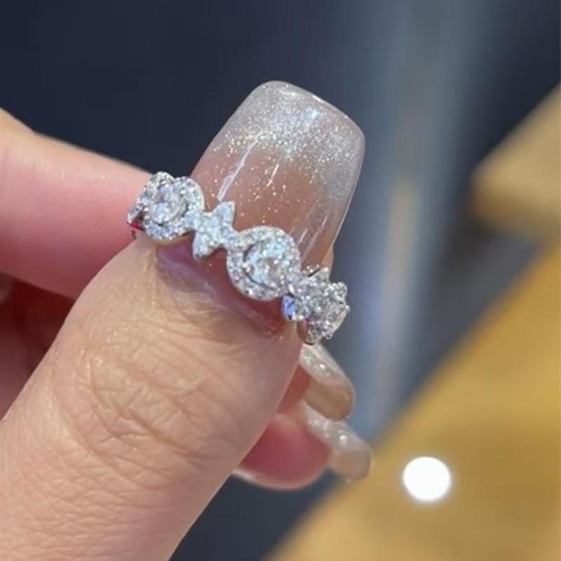 指輪 レディース キラキラ 輝く リング 星形 円形 ジルコニア 個性的 ペアリング アクセサリー 誕生日 プレゼント 女性 友達