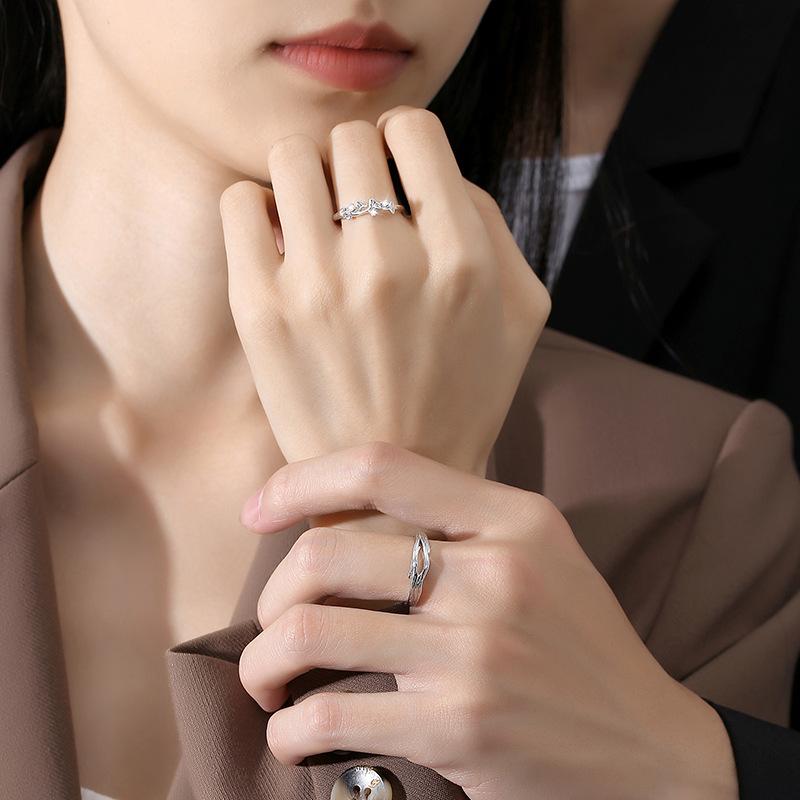 指輪 ペアリング シルバー999 小ぶり 開口型リング アレルギー対応 男女兼用 杏モチーフ 縁起物 お守り ラッキーアイテム