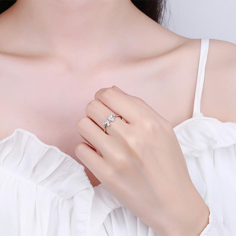 指輪 レディース シルバー925 小さめ 蝶結び モチーフ デザイン 高級感 食指 おしゃれ インスタ 人気 アクセサリー