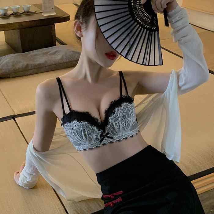 2ブラジャー レディース 小胸 調整型 ノンワイヤー ずれにくい ストラップレス かわいい 下着 インナー