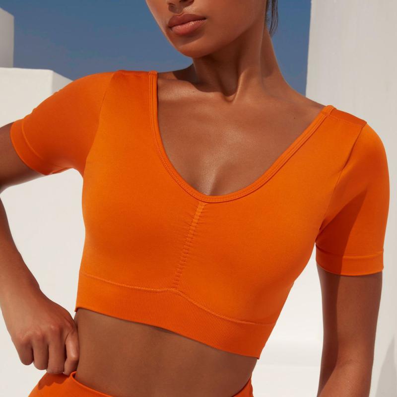 2ヨガウェア レディース スポーツウェア 上下セット 吸湿速乾 ストレッチ トレーニングウェア タイト 無縫製 フィットネス