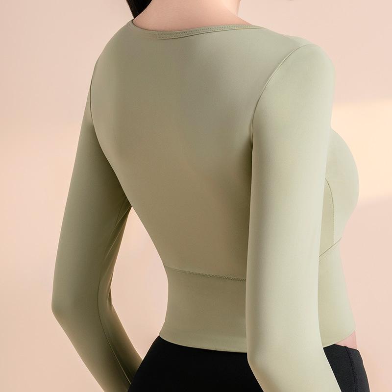 ヨガウェア レディース 長袖 シームレス 高級感 ヌード感 ウエストシェイプ 通気性 タイト 吸汗速乾 スポーツトップス パッド付き トレーニング フィットネス