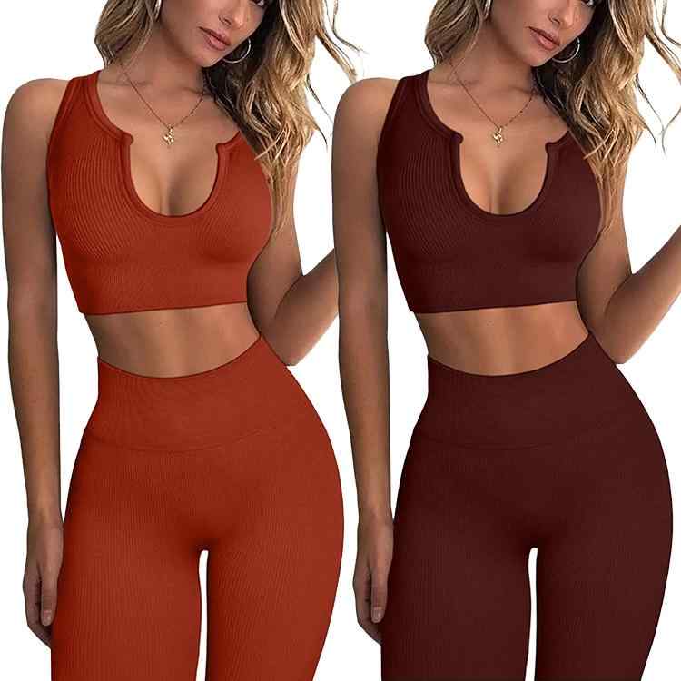 ヨガウェア セットアップ 美シルエット スポーツブラ ショートパンツ 上下セット シームレス ニット 吸湿速乾 ストレッチ 伸縮性 パット付き トレーニング ウェア ジム フィットネス ランニング
