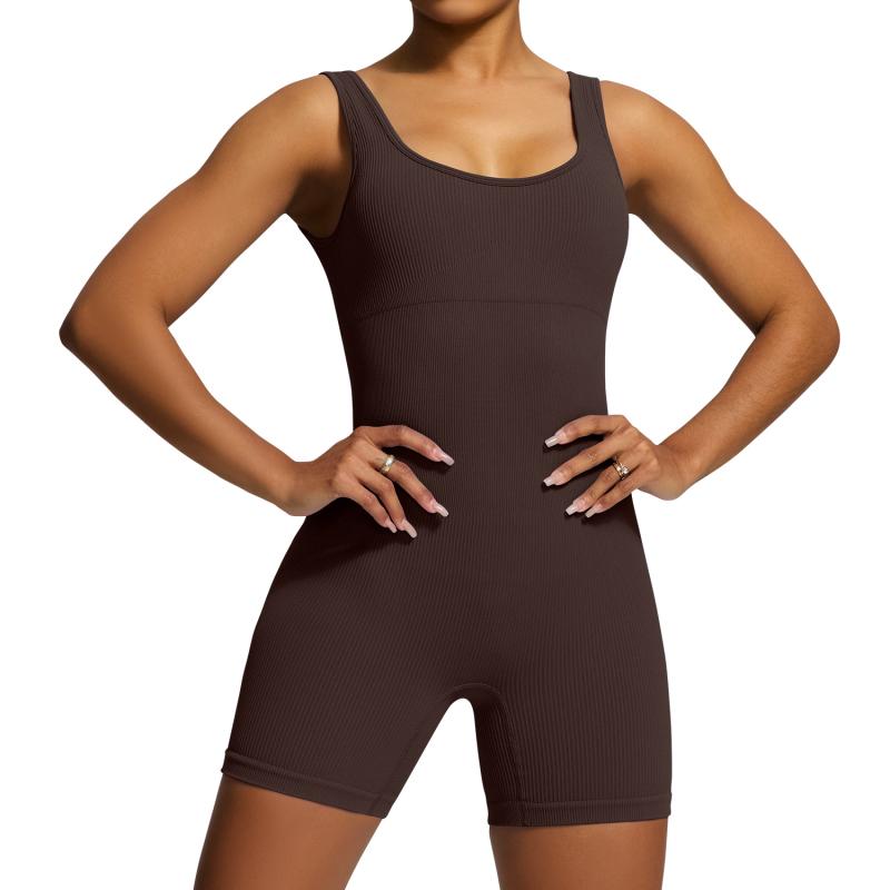 ヨガウェア レディース ランニング スポーツウェア シームレス タイト 速乾性 ジャンプスーツ ショートパンツ トレーニング フィットネス