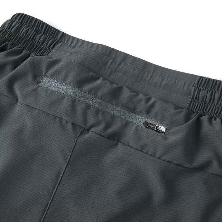 ランニング 短パン 男性用 プロ マラソン 陸上 5分丈 速乾 ストレッチ パンツ スポーツ カジュアル シームレス・パンツ丈: 短パン・適合シーズン: 夏・適用対象: 男・スタイル: スポーツカジュアル・生地名: 化学繊維混紡・生地成分:...